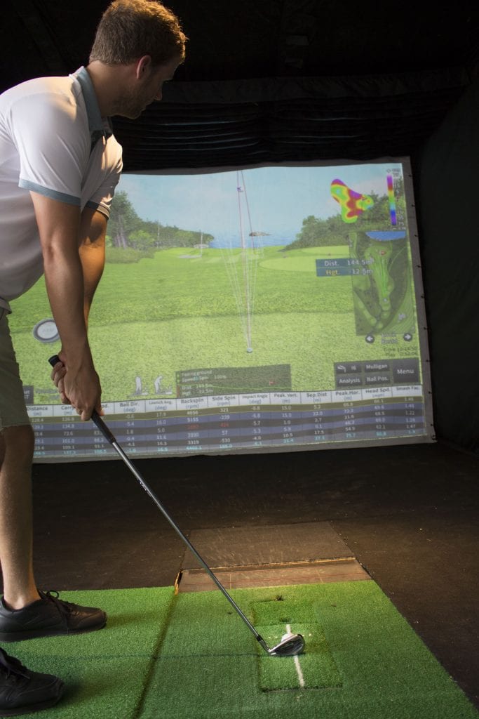 Improving my golf game using X-Golf Simulator Technology - X Golf